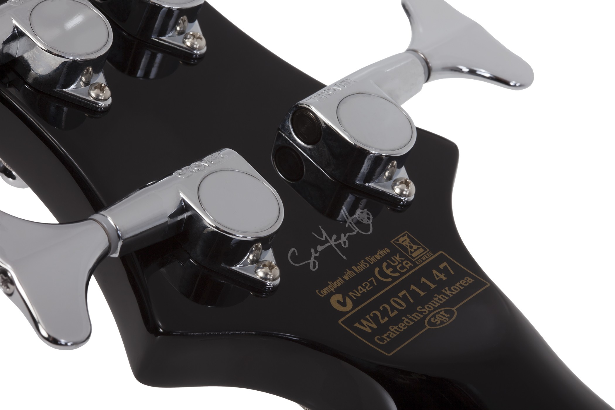 Sean Yseult Casket Bass