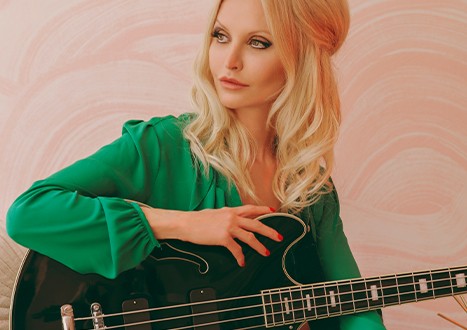 Jennie Vee - Eagles of Death Metal